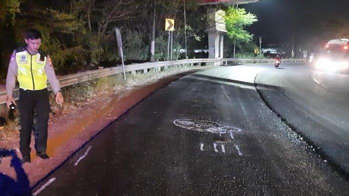 Kecelakaan Maut Di Gresik Terjatuh Dari Boncengan Suami Istri Tewas