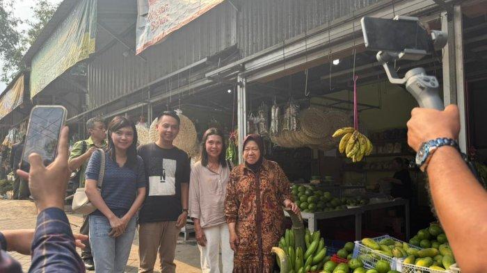 Pengunjung dan Pedagang di Kawasan Wisata Trawas Antusias saat ...