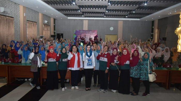 Optimalkan Kerja Kader Posyandu Trenggalek, Novita Hardini Tekankan ...