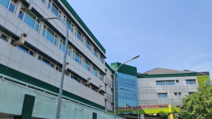 Makin Canggih, RS Ibnu Sina Jadi Rumah Sakit Pertama di Gresik Hancurkan Batu Ginjal Pakai Laser ...