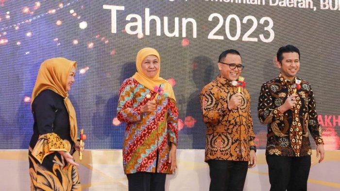 MenPAN RB Luncurkan KIPP di Grahadi, Khofifah Ajak ASN Seimbangkan Kinerja dan Kecerdasan ...