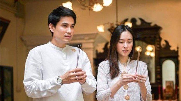 Resmi Nikah, Nong Poy Si Transgender Tercantik Kini Asyik Bulan Madu Bareng Suami, Posenya ...