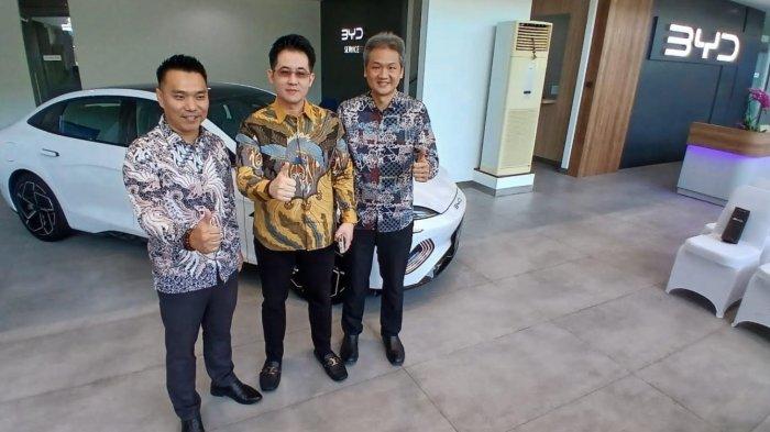 Diler BYD Arista Pertama di Surabaya Resmi Dibuka, Targetkan Penjualan ...