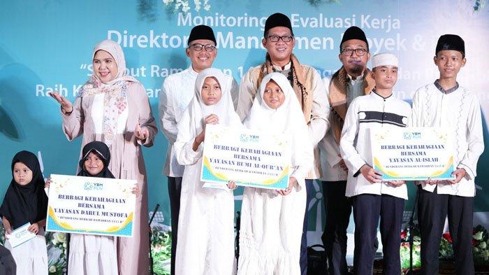 Menggapai Indahnya Berbagi, PLN UIP JBTB Beri Santunan Tali Asih pada 100 Anak Yatim di Surabaya ...