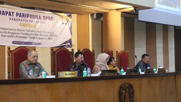 Rapat Paripurna DPRD Ponorogo Soal Raperda APBD 2025, Bahas Proyeksi Anggaran Rp 2,3 Triliun ...