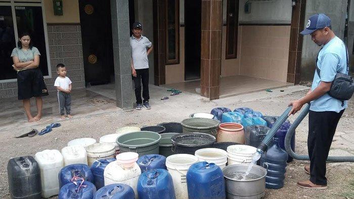 BPBD Mulai Rutin Kirim Air Bersih, Ada 9 Desa di Tulungagung yang Rawan Kekeringan - Tribunjatim.com