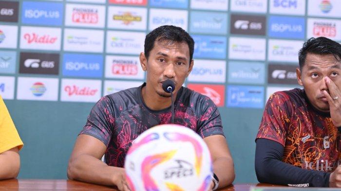 Gresik United vs Persela, Pelatih Zulkifli Optimis Bawa Poin Penuh ...