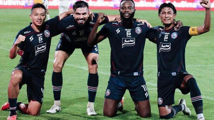 Alasan Dua Pemain Senior Arema FC Masuk Radar untuk Dipertahankan Musim ...