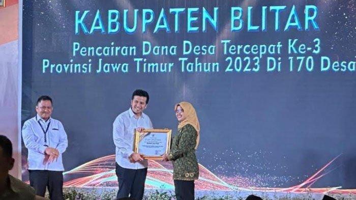 Pemkab Blitar Berhasil Raih Penghargaan Pencairan Dana Desa Tercepat ke-3 dari Pemprov Jatim ...
