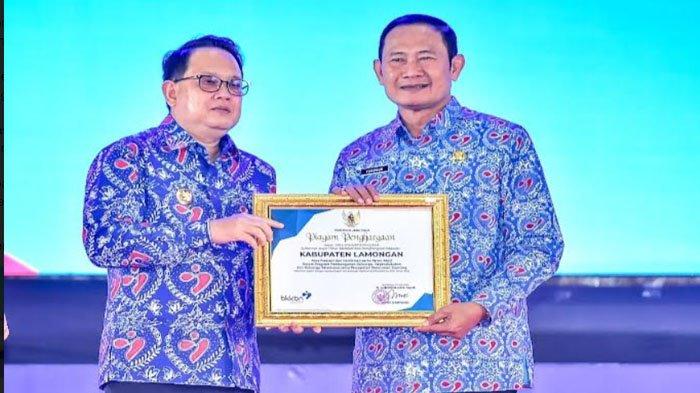 Bukti Keseriusan Bangun Ketahanan Keluarga, Pemkab Lamongan Raih Penghargaan IBangga Award 2024 ...