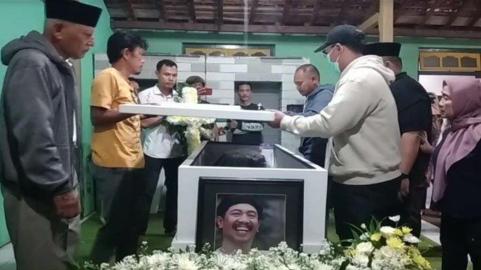 Chat Terakhir Polo Srimulat Dikuak, Roy Marten Ingat Pesan Tiap Pagi ...