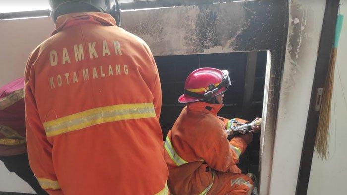 Kebakaran Rumah di Malang, Puluhan Personel dan 5 Unit Mobil Pemadam Diterjunkan - Tribunjatim.com