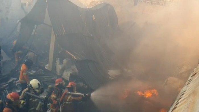 Wanita Surabaya Cium Bau Sangit, Baru Sadar Gudang Cat dan Tiner ...