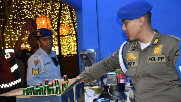Razia Miras saat Ramadan, Satpol PP Kota Surabaya Amankan Puluhan Botol dari Restoran ...