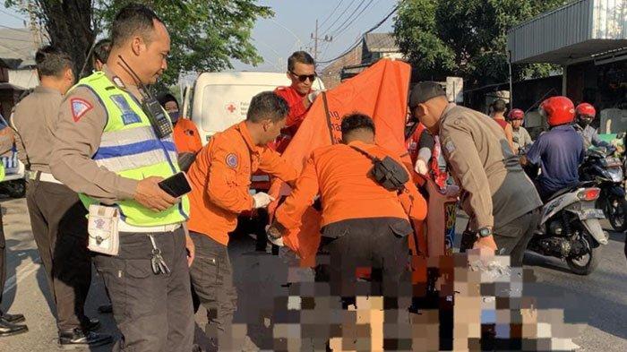 Kecelakaan Maut di Surabaya, Pemotor Tewas Tertabrak Truk Trailer Usai Gagal Nyalip ...