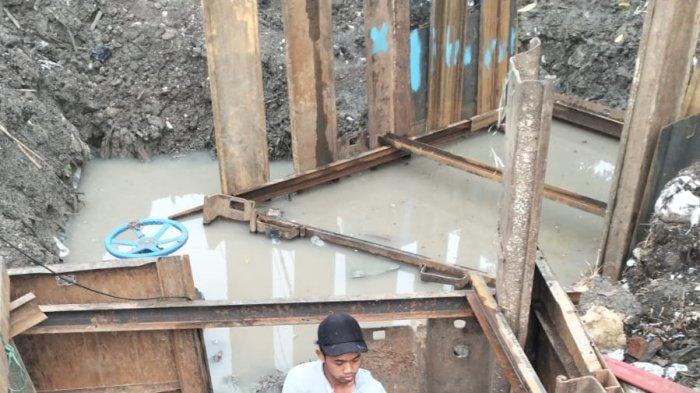 Pemasangan Pipa Perumda Giri Tirta di Reservoir Bunder Gresik Rampung - Tribunjatim.com