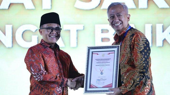Pj Bupati Nganjuk Terima Hasil Evaluasi AKIP dari KemenpanRB, Nilai ...