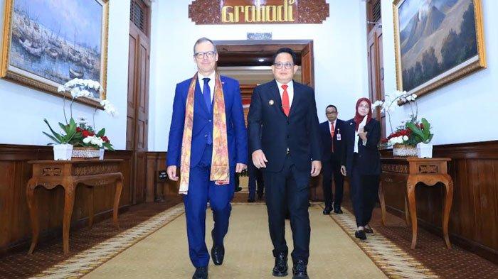 Terima Kunjungan Dubes Swiss, Pemprov Jatim Bahas Peningkatan Kerjasama ... Terima Kunjungan Dubes Swiss, Pemprov Jatim Bahas Peningkatan Kerjasama ...