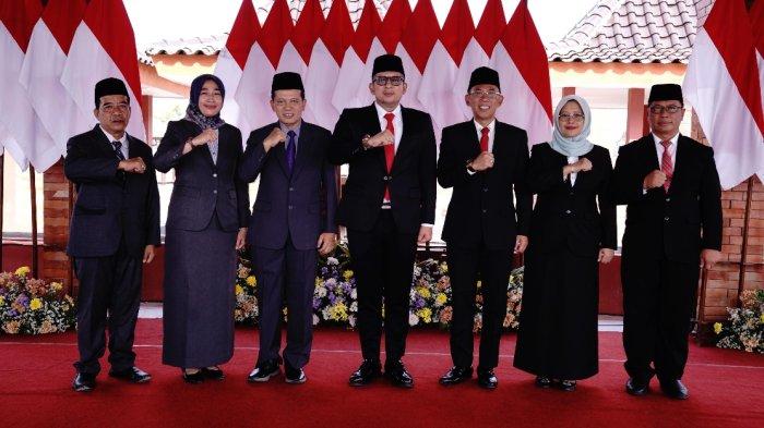 Perdana, Pj Ali Kuncoro Melantik 5 Pejabat OPD di Lingkup Pemkot Mojokerto, - Tribunjatim.com