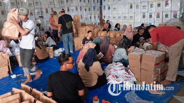 Setting dan Packing Logistik Pemilu 2024 di KPU Tulungagung Terkendala ...