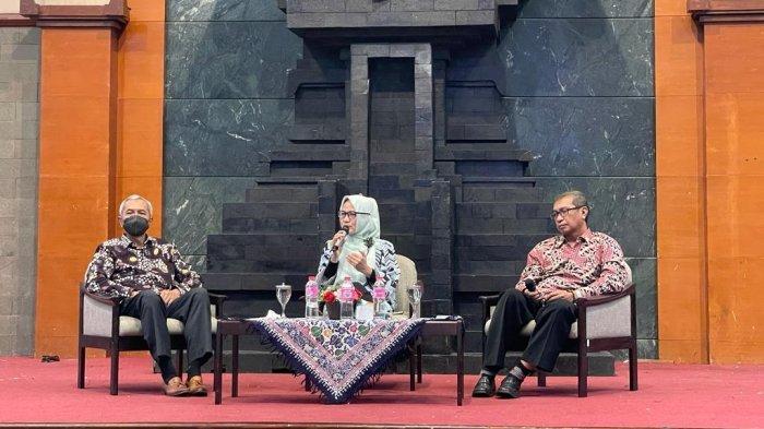 Hadapi Tantangan Akuntan Publik di Era Digital, FEB UWKS Bekali Mahasiswa Sertifikasi Profesi ...