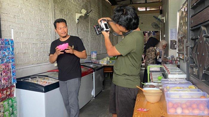 Pemuda di Ponorogo Raup Omzet Jutaan Rupiah per Bulan, Populerkan ... Pemuda di Ponorogo Raup Omzet Jutaan Rupiah per Bulan, Populerkan ...
