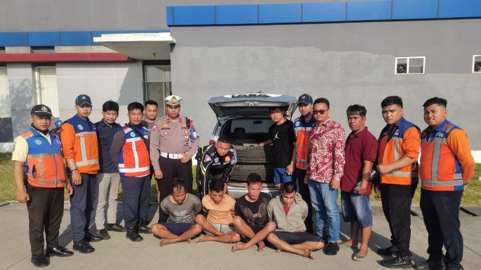 Aksi Kejar-kejaran Polisi & Mobil Sindikat Pencurian Ban Serep ...