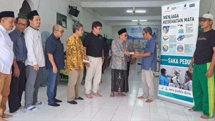 Jangkau 825 Warga Gresik, PGN Saka Beri Layanan Cek Kesehatan Mata ...