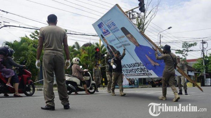Baliho Politik Marak Bertebaran di Trenggalek, Satpol PP Minta Bacaleg Ikuti Tahapan Pemilu 2024 ...