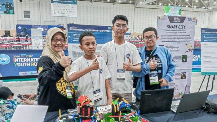 Siswa MAN 2 Jombang Ukir Prestasi di Ajang Internasional, Raih Emas Kompetisi Robotik di Korea ...
