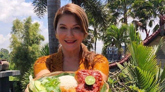 Dulu Laris di Layar Kaca, Kini Artis Cantik ini Sibuk Bisnis ... Dulu Laris di Layar Kaca, Kini Artis Cantik ini Sibuk Bisnis ...