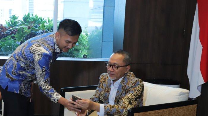 Anggap Visi Misinya Sejalan, Tom Liwafa Pilih Jadi Kader PAN, Punya ...