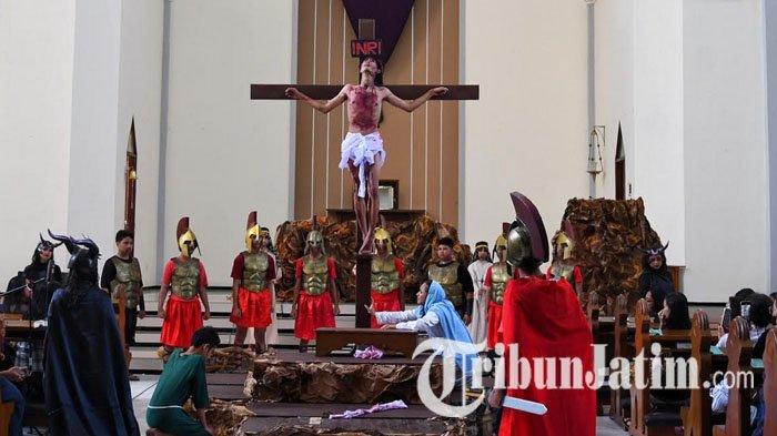 Jumat Agung, Orang Muda Katolik Gelar Visualisasi Jalan Salib di Gereja ...