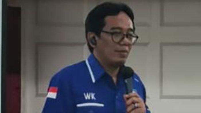 Khofifah Beri Sinyal Emil Dardak di Pilgub Jatim 2024, PAN Akui Belum Ada Pembahasan, Ada Opsi ...