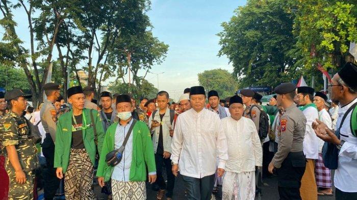 Hadiri Resepsi Puncak 1 Abad NU, HNW dan Ketua PKS Jatim Apresiasi Kontribusi NU untuk NKRI ...