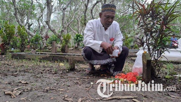 Jelang Ramadan 2024, Banyak Warga Ziarah Kubur di TPU Mojosari Malang - Tribunjatim.com