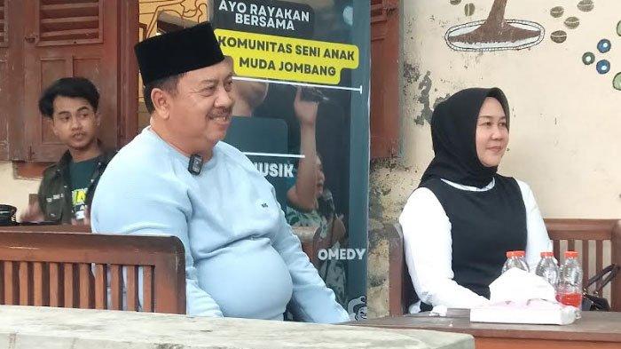 Tunggu Rekomendasi Maju Pilkada Jombang, Warsubi Ajak Pegiat Seni ...
