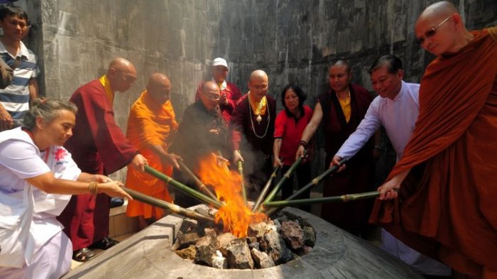 5 Api Abadi yang Ada di Indonesia Selain Mrapen, dari Jawa Timur hingga ...