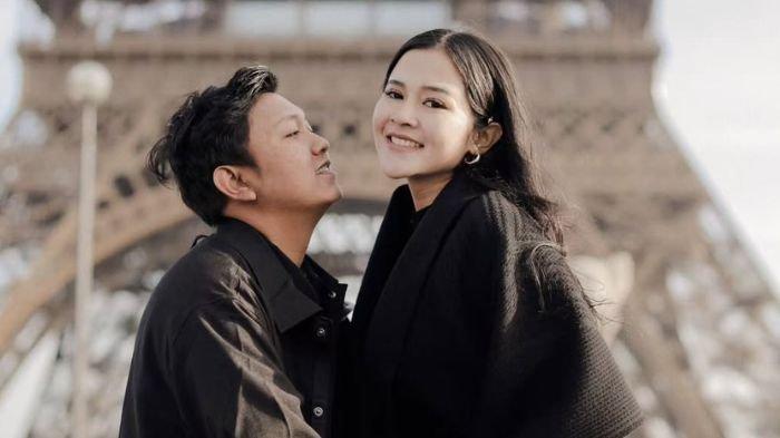 Lirik Lagu Sinarengan - Kolaborasi Denny Caknan feat. Bella Bonita: Aku Sampean Koyo Lagi ...