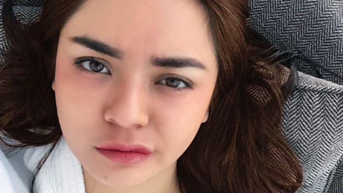 Artis Cantik Diganggu Makhluk Halus hingga Patah Tulang Kaki, Masalah ...