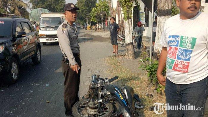 BREAKING NEWS - Kecelakaan Maut Motor Vs Truk di Jalan Raya Kediri ...
