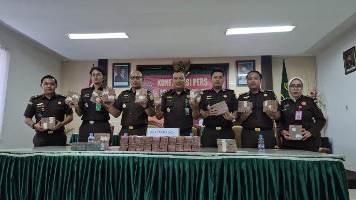 Uang Rp 3,1 M Kasus Penyimpangan Dana BOS SMK PGRI 2 Ponorogo, dari ...
