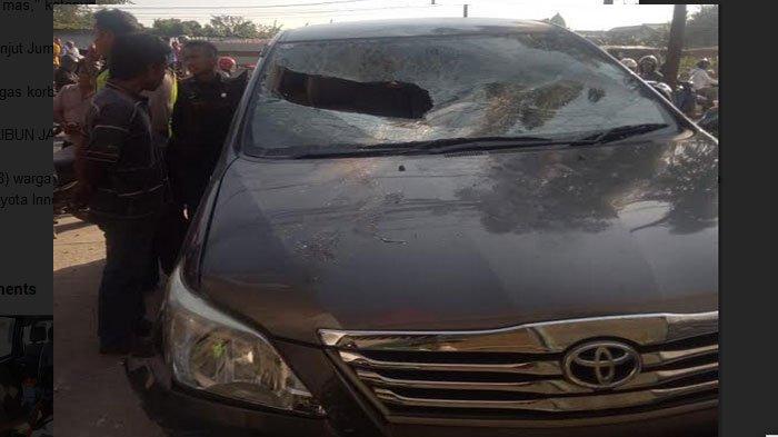 Diduga Menjadi Pelaku Tabrak Lari, Sopir Toyota Innova di Surabaya ini Dihajar Massa ...