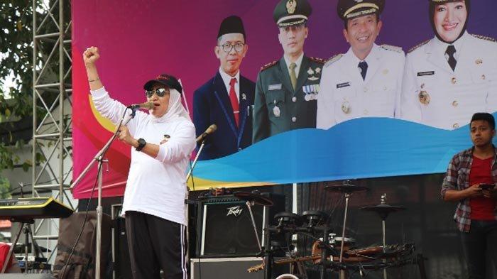 Bupati Anna Muawanah Ajak Masyarakat Bojonegoro Biasakan Pola Hidup ...