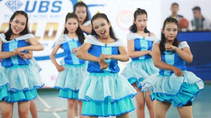Positive Thinking Cinderella Jadi Spirit Cupcake Dance Crew ...