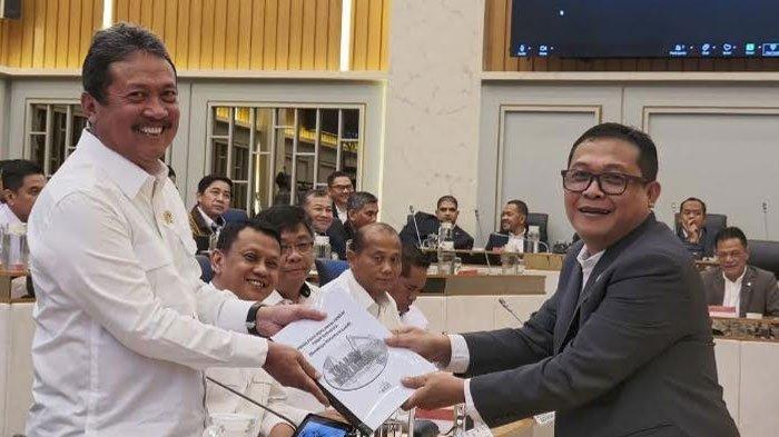 Menteri KKP Terima Dokumen Penolakan Reklamasi Surabaya, DPRD Tegaskan ...