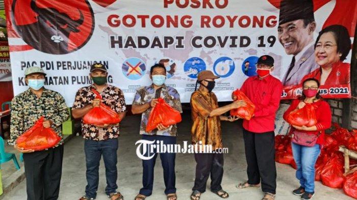 Peringati HUT Kemerdekaan RI ke-76, Kader Banteng Tuban Bangun Posko Gotong Royong - Tribunjatim.com