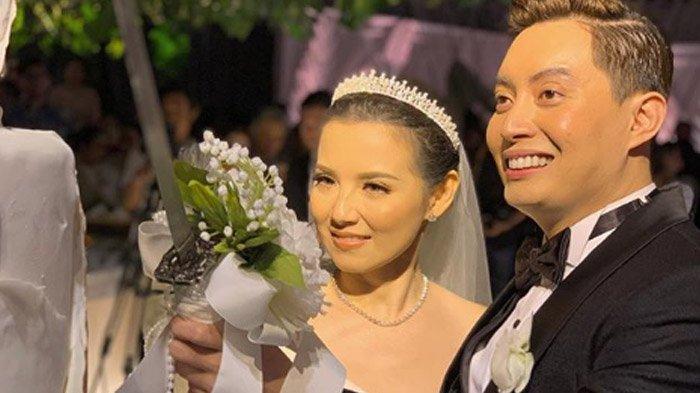 Resmi Menikah, Berikut Foto-foto Pernikahan Edric Tjandra dan Venny ...