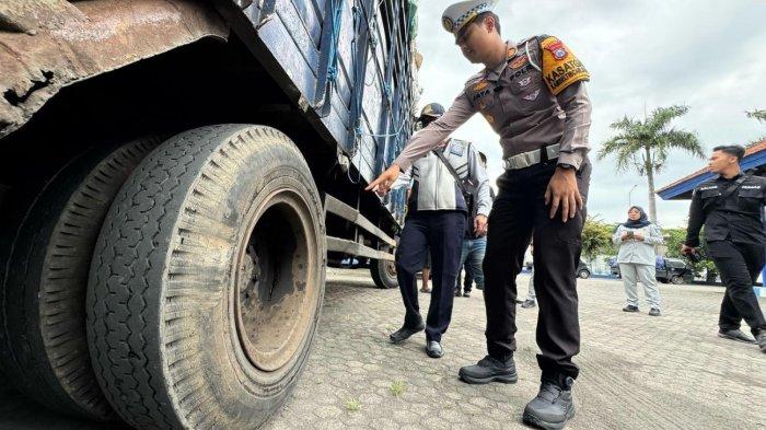 Hasil Ramp Check di Terminal Pare Kediri, Polisi Temukan Ban Tak Layak ...
