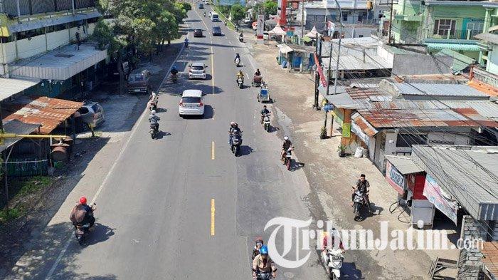 H+3 Lebaran, Volume Kendaraan di Jalur Pantura Tuban Naik, Dipadati oleh Wisatawan - Tribunjatim.com